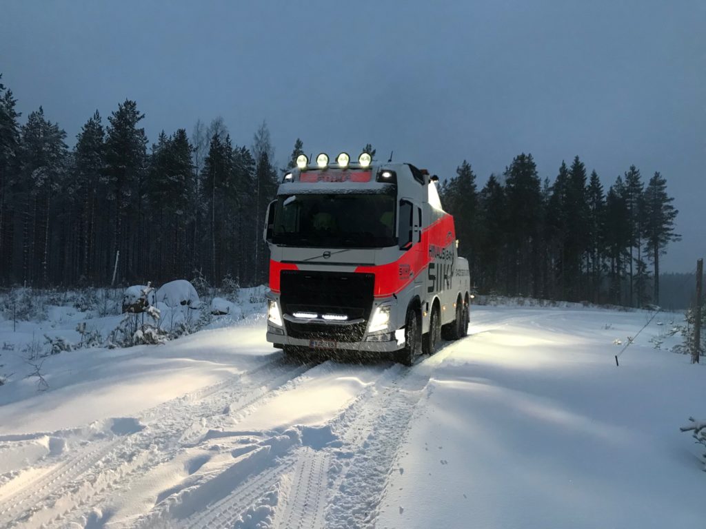 Galleria - Hinaus 24h Siiki & Karhu Oy